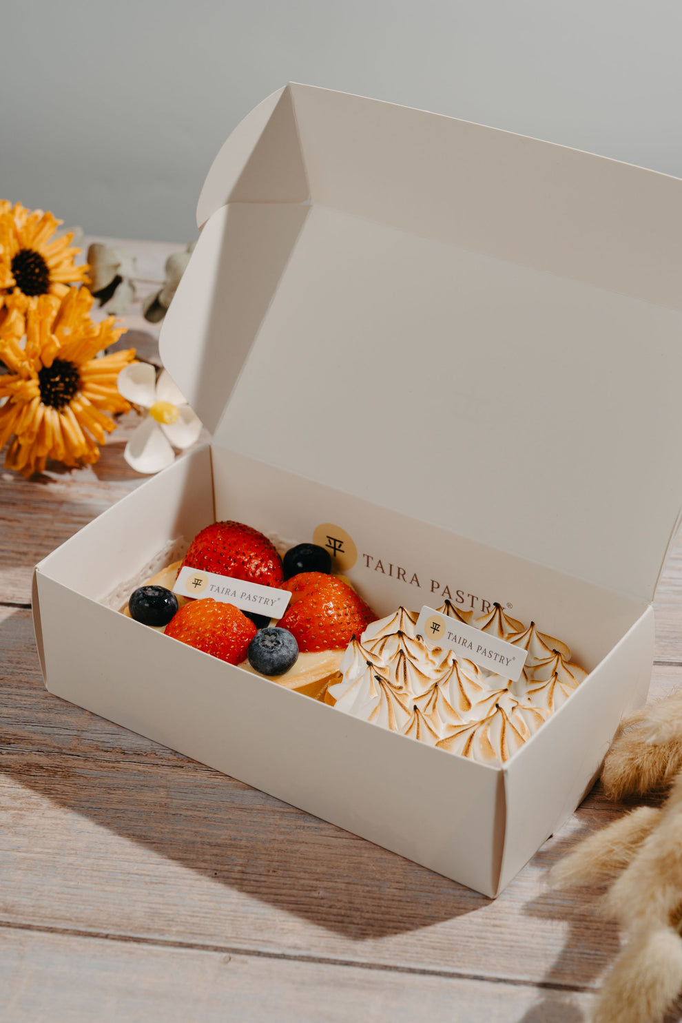 Dual Tartlet Box – Taira Pastry